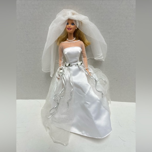 Barbie | Toys | Barbie Blushing Bride Barbie Doll 999 Mattel 2674 ...